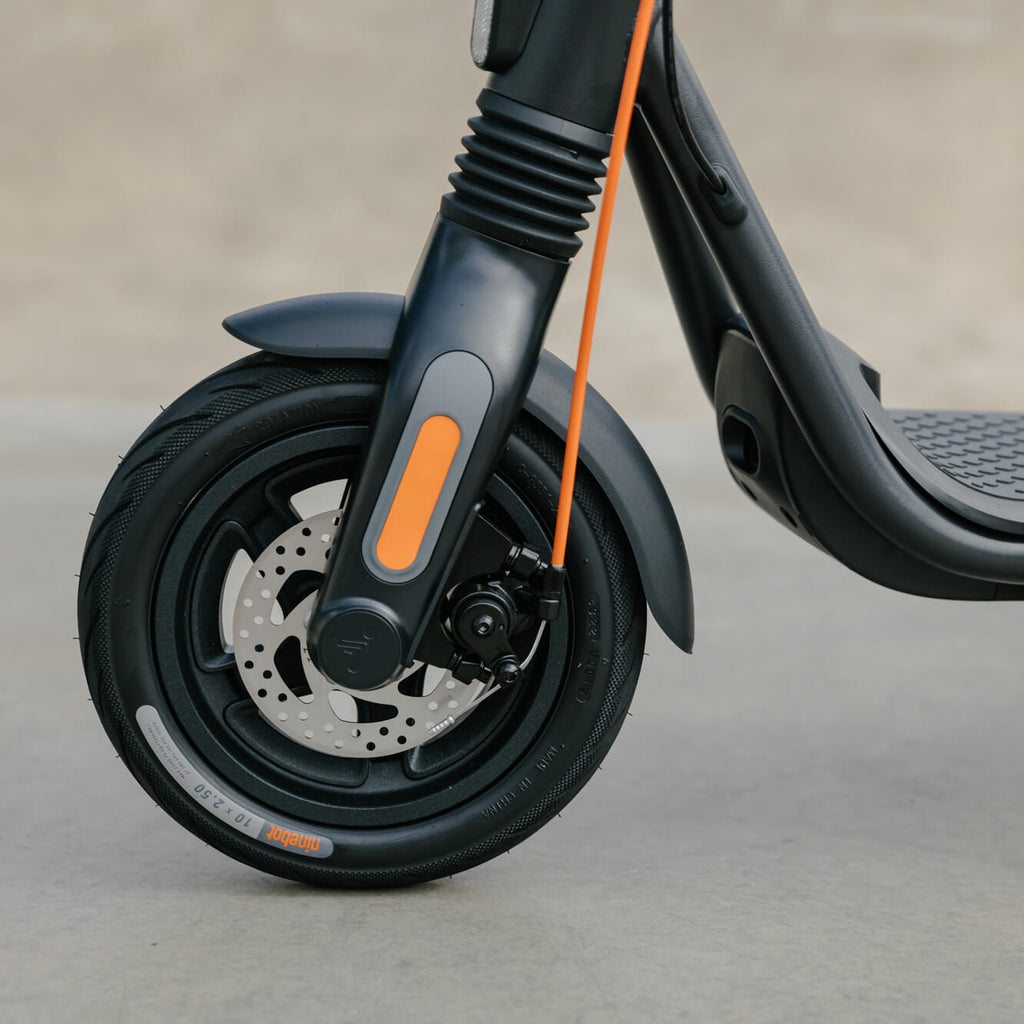 Segway Ninebot F2 Plus Electric Scooter (NEW 2023 Model) – Scooter Hut