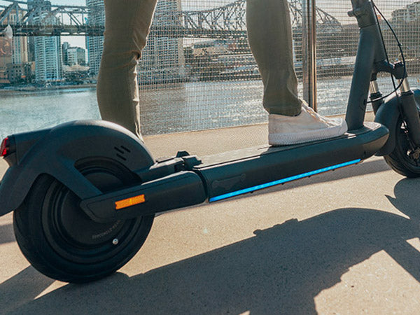 InMotion S1 Electric Scooter - Award Winning Commuter Electric Scooter ...